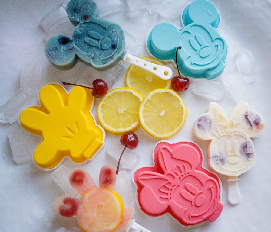 Mickey and Minnie Homemade Popsicles-Popsicles