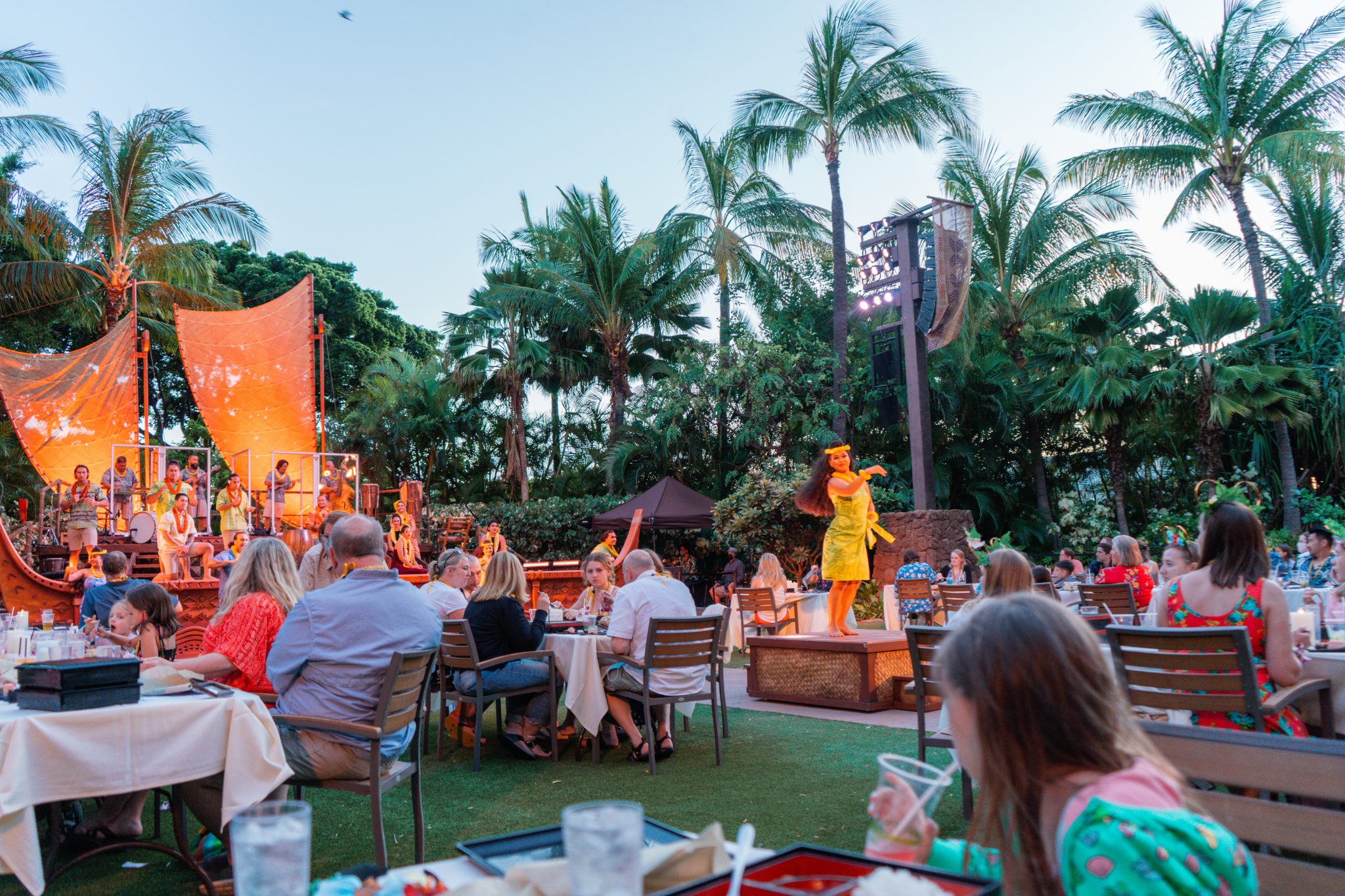 A 2021 Return To KA WA'A - Disney Luau Review - The Mother Overload